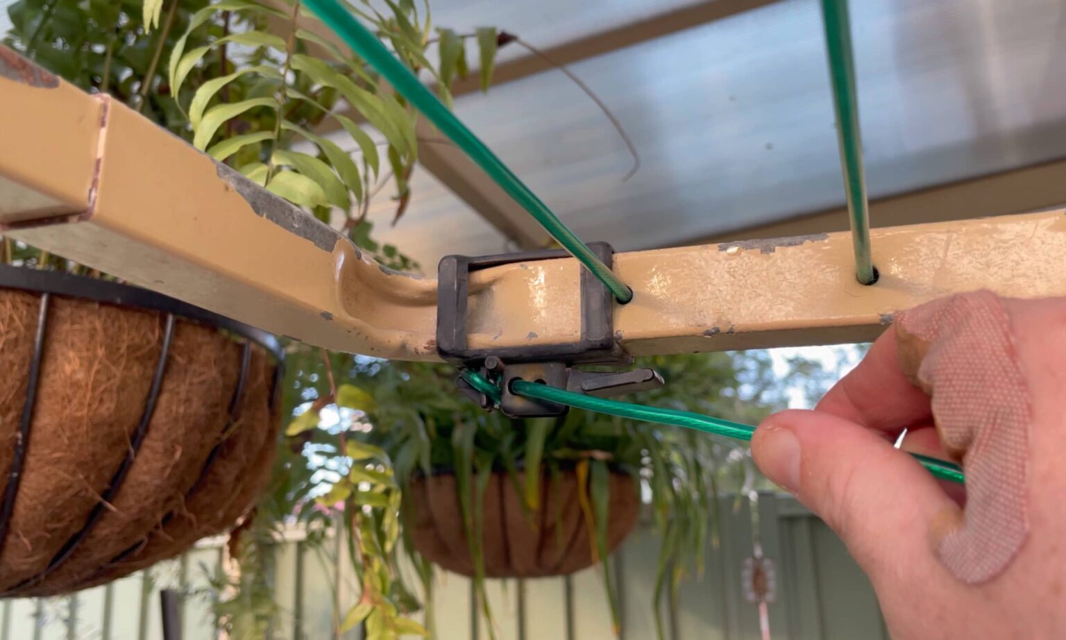 How to Re-String a Clothesline - Garden Knocks