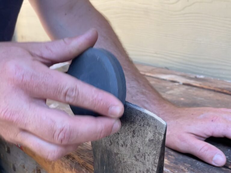 How to Sharpen an Axe (With a File): A Beginners Guide - Garden Knocks